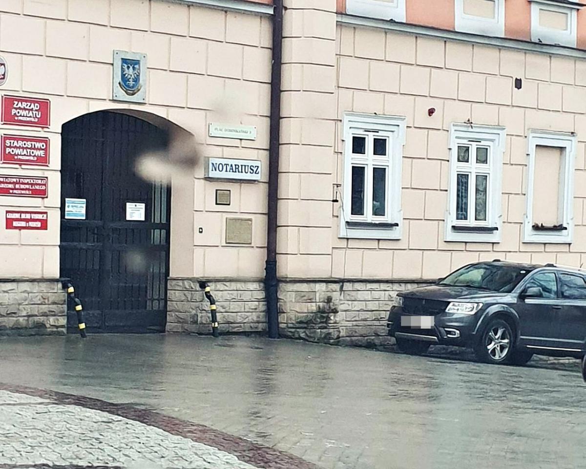 Boje o parkingi. Drastycznej podwyżki (na razie) nie będzie - wiadomości